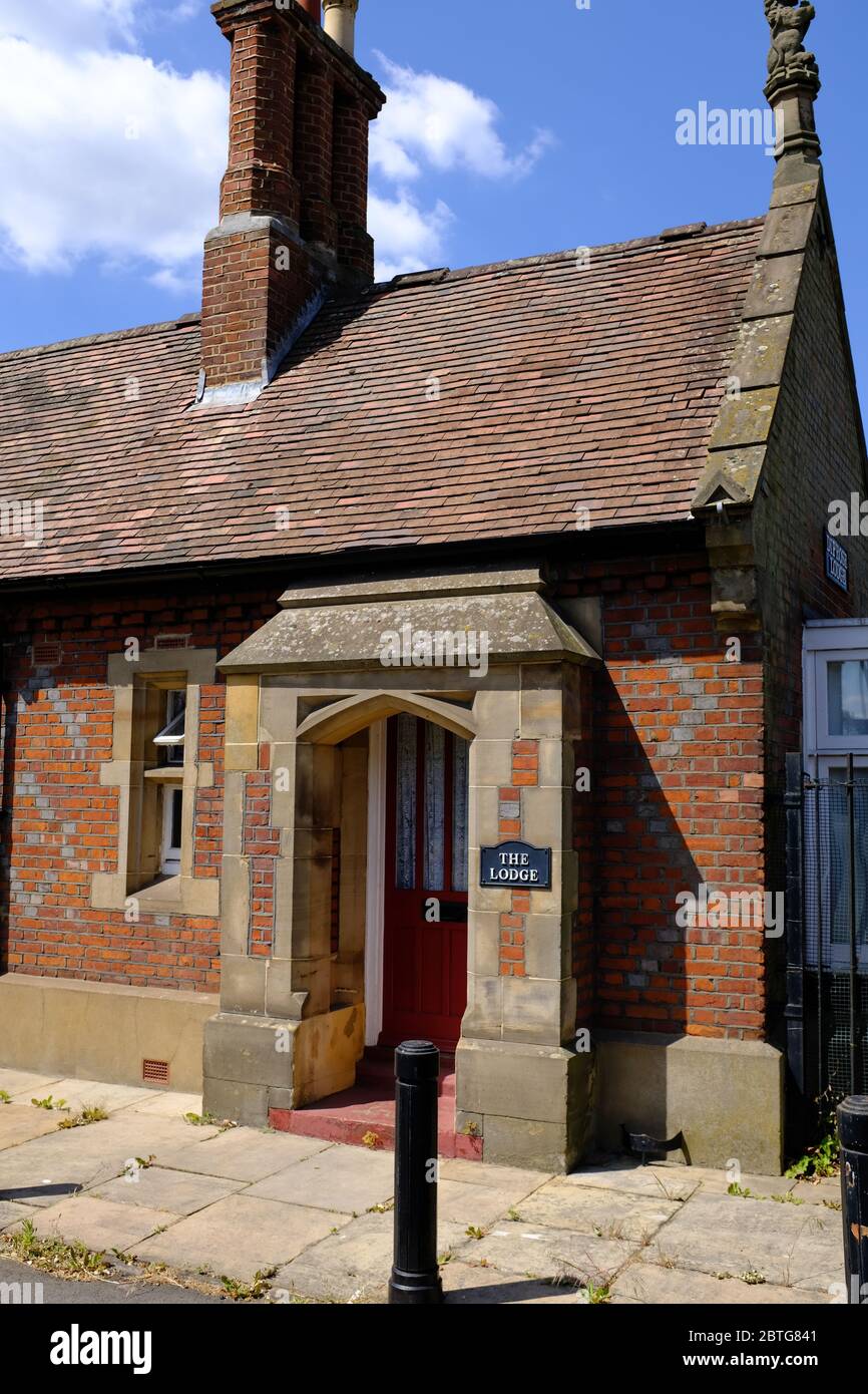 Lodge entrance to Alms houses in Tooting, london Stock Photo - Alamy