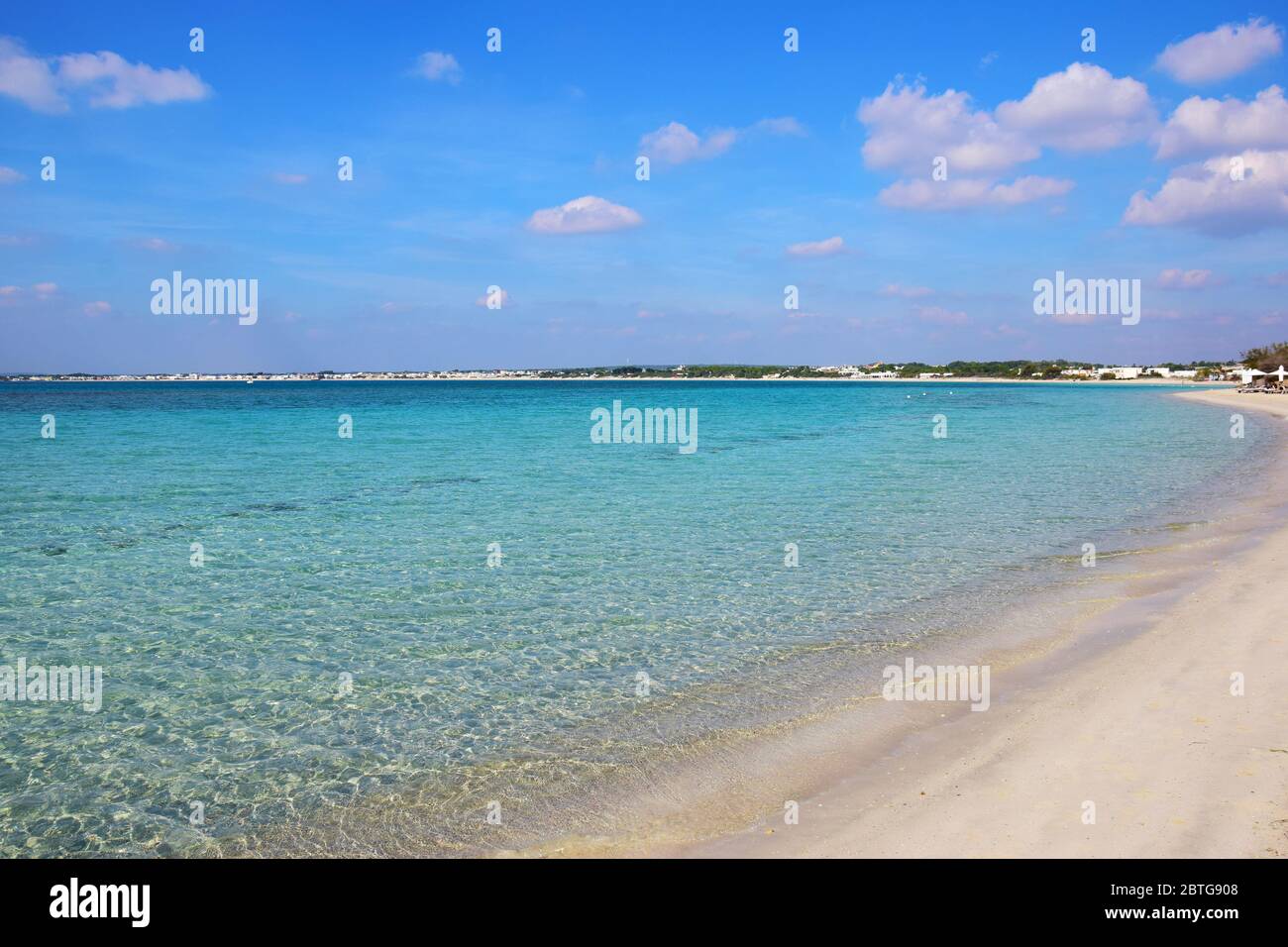 Crystalline water and sandy beach in Salento, Italy Stock Photo - Alamy