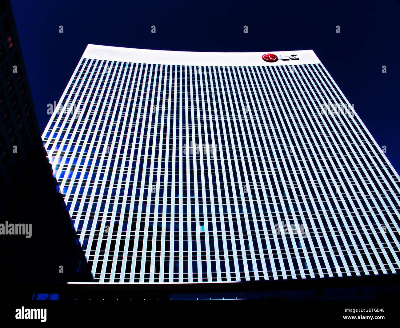 Lg building hi-res stock photography and images - Alamy