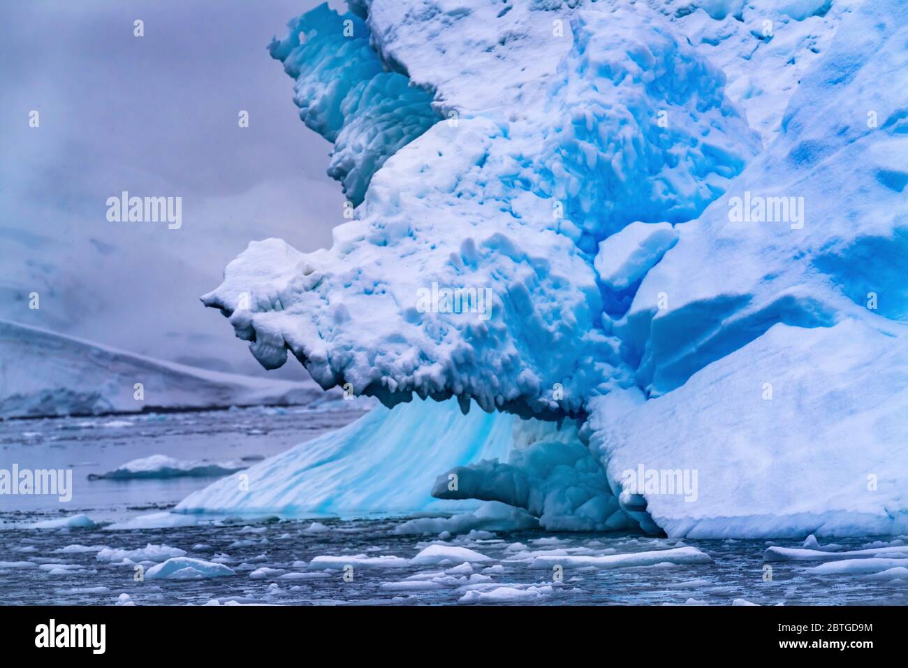 Snowing Floating Blue Iceberg Reflection Paradise Bay Skintorp Cove ...