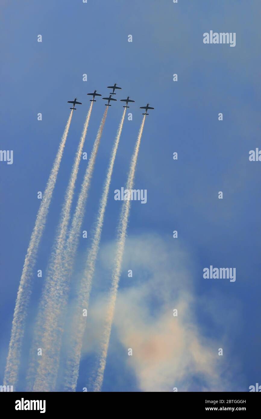 Professional air show pilot hi-res stock photography and images - Alamy