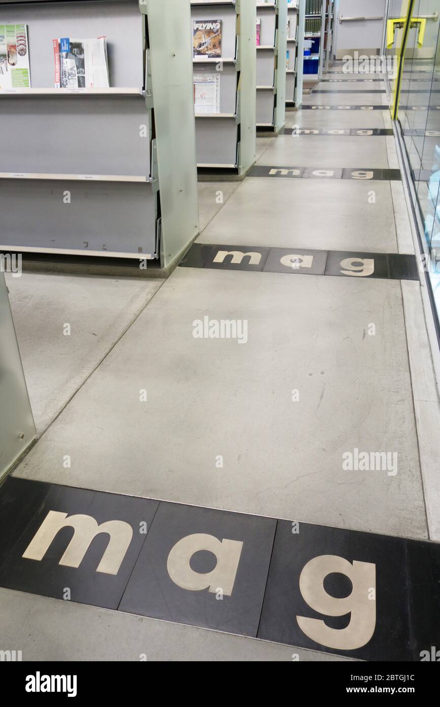 Magazine section library hi-res stock photography and images - Alamy