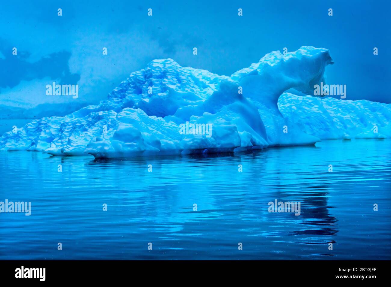 Snowing Floating Blue Iceberg Reflection Paradise Bay Skintorp Cove ...