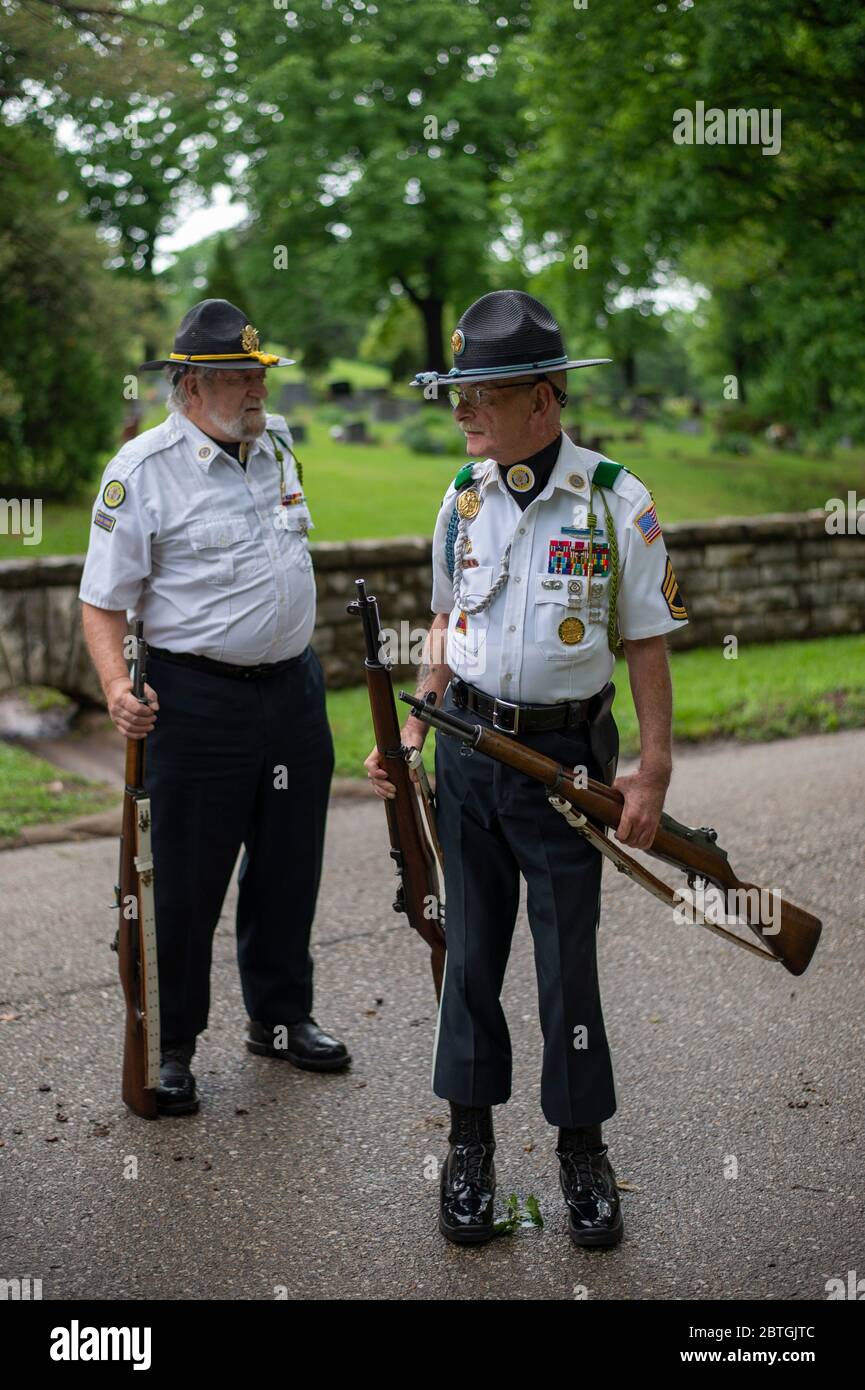 Volley salute hi-res stock photography and images - Alamy