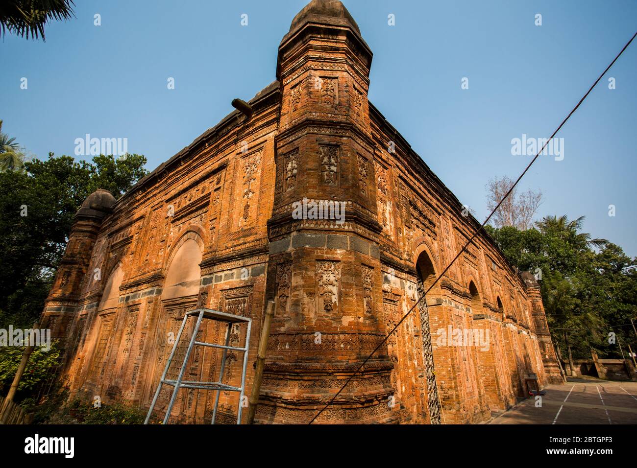 Old building art work hi-res stock photography and images - Alamy