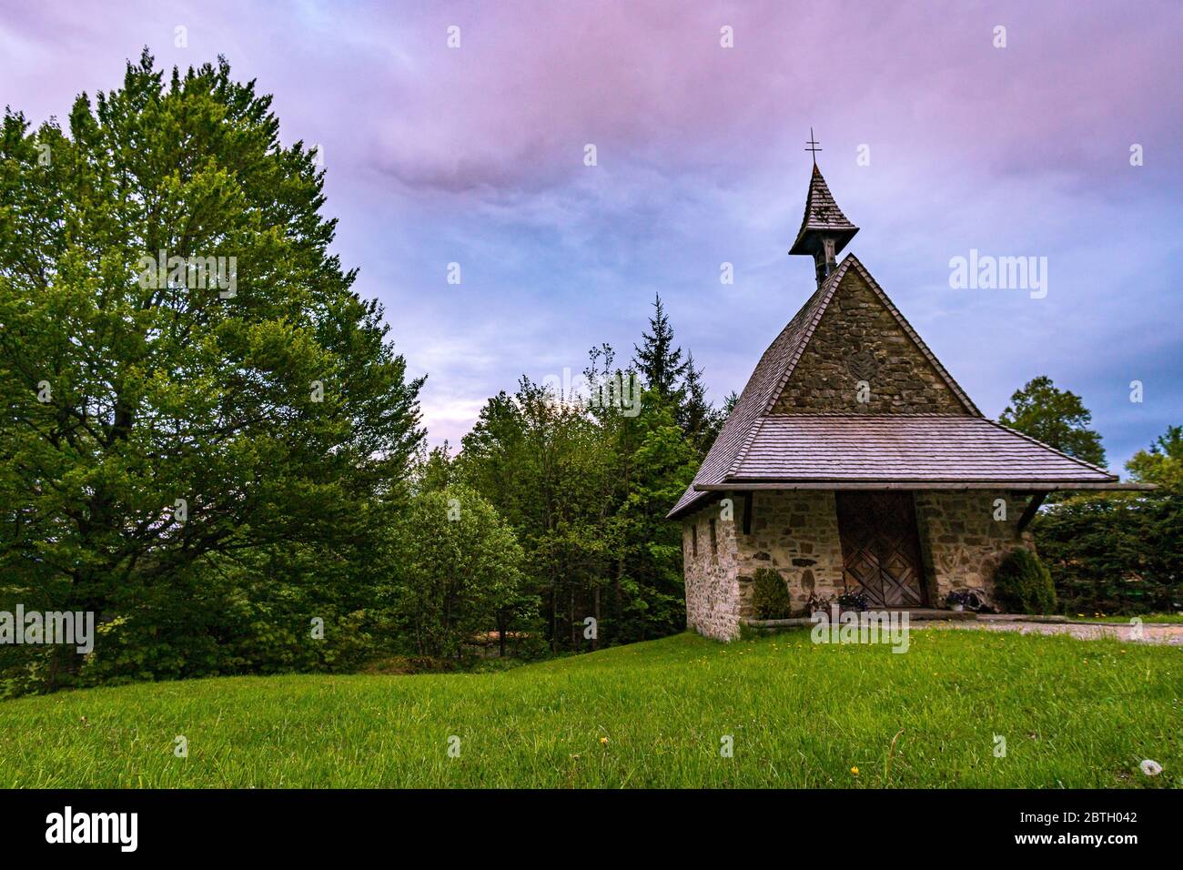 The beautiful Gunzesried valley in the Allgau, near Blaichach ...