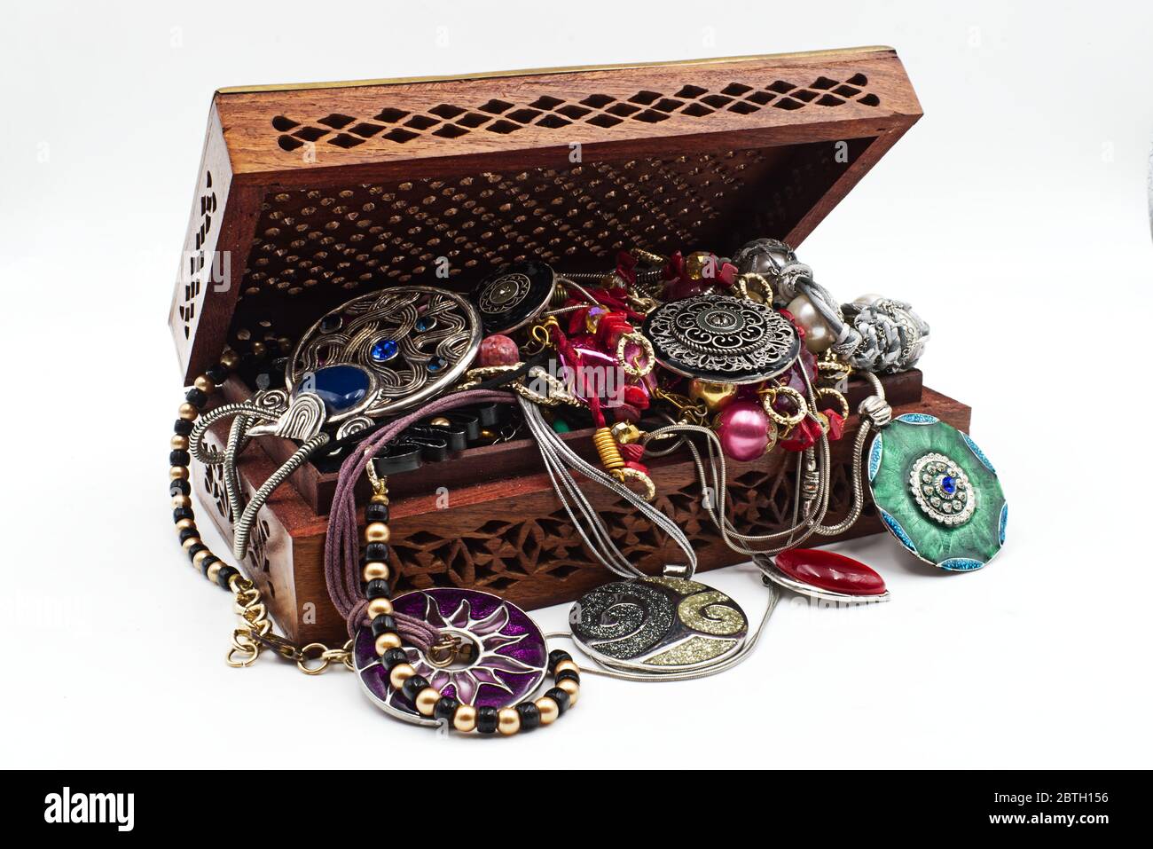 Wooden jewelry box. Treasure box isolated on white background Stock ...