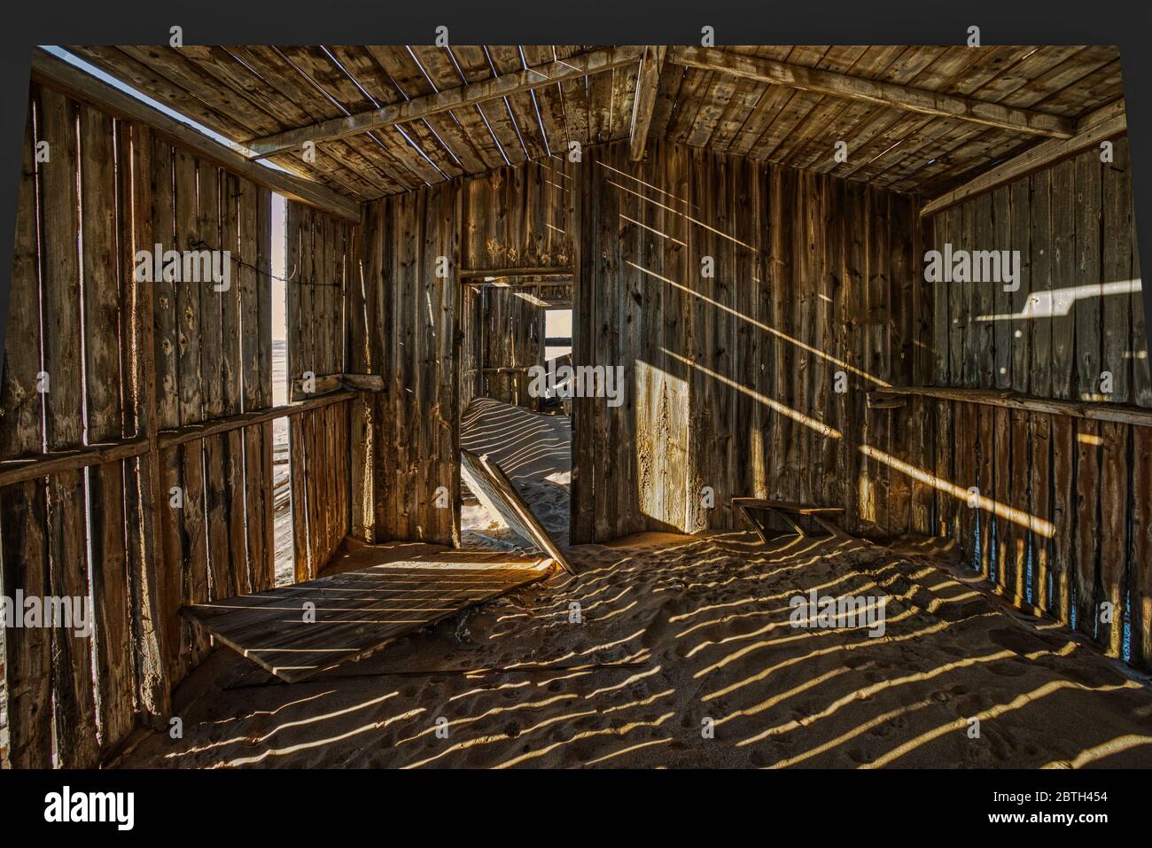 Namibia diamond mines - abandoned workers accommodation engulfed by ...