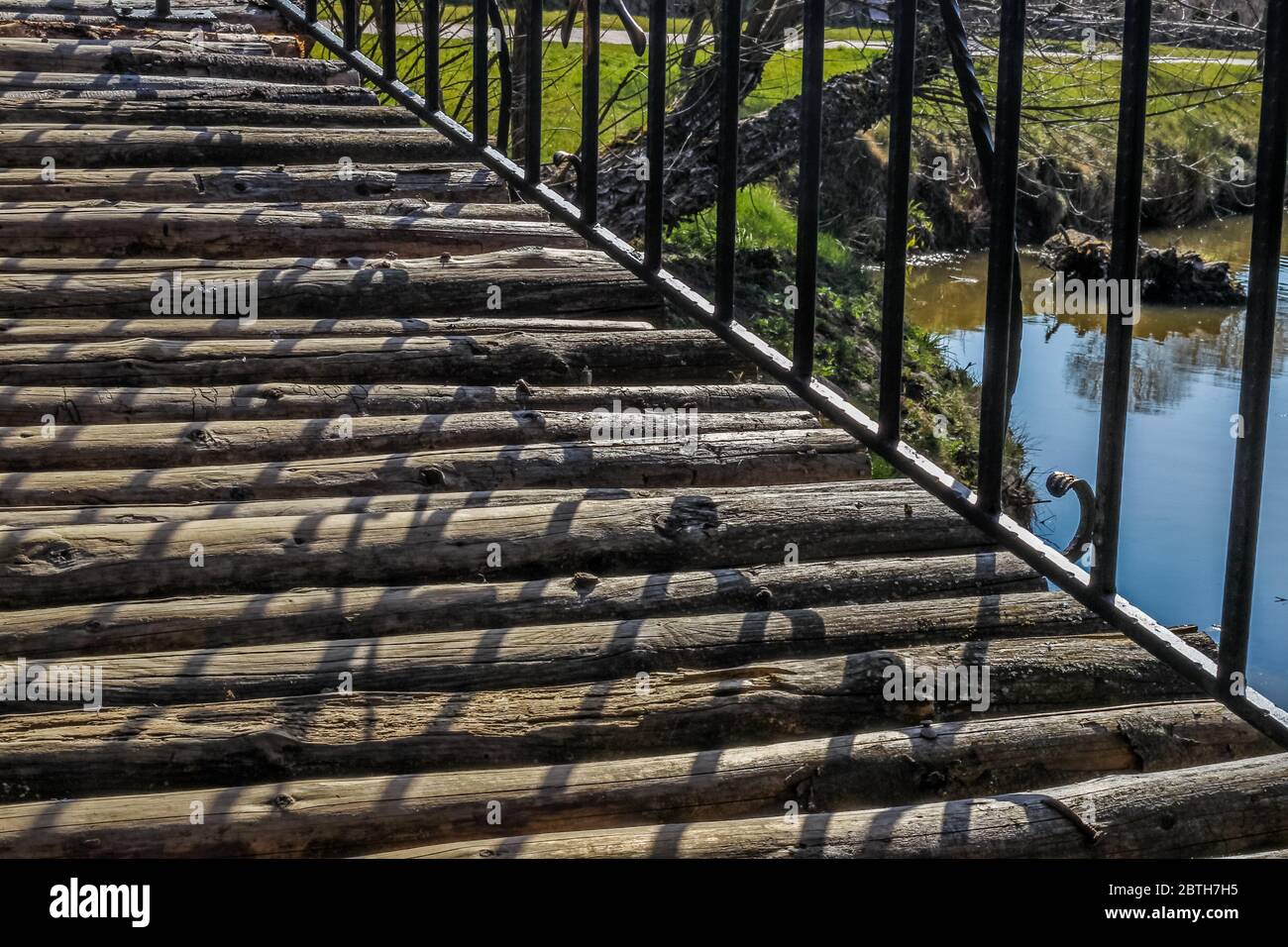 Decorative bridge hi-res stock photography and images - Alamy