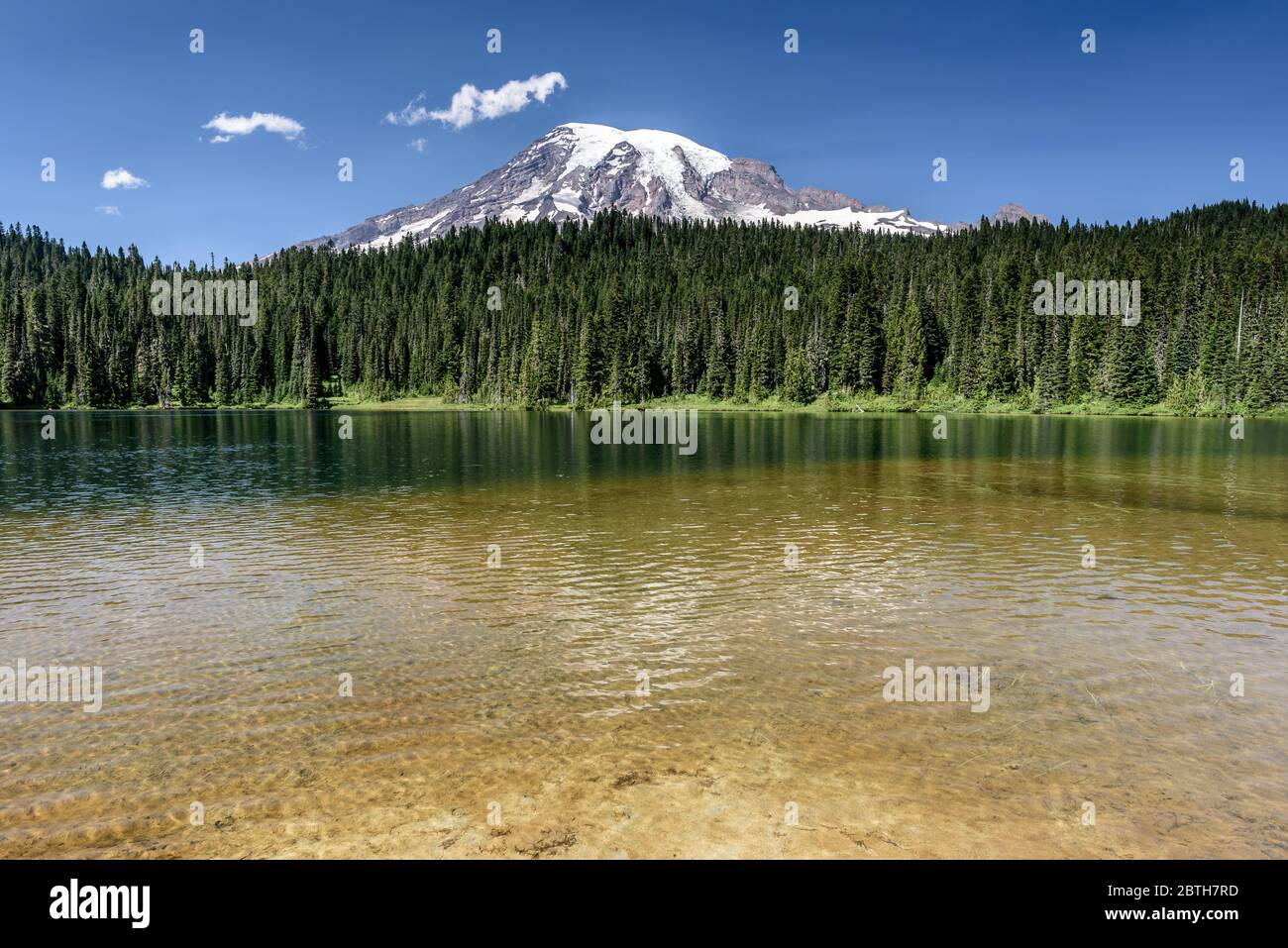 Mount Rainier, Washington State, reflected in the reflection pools in ...