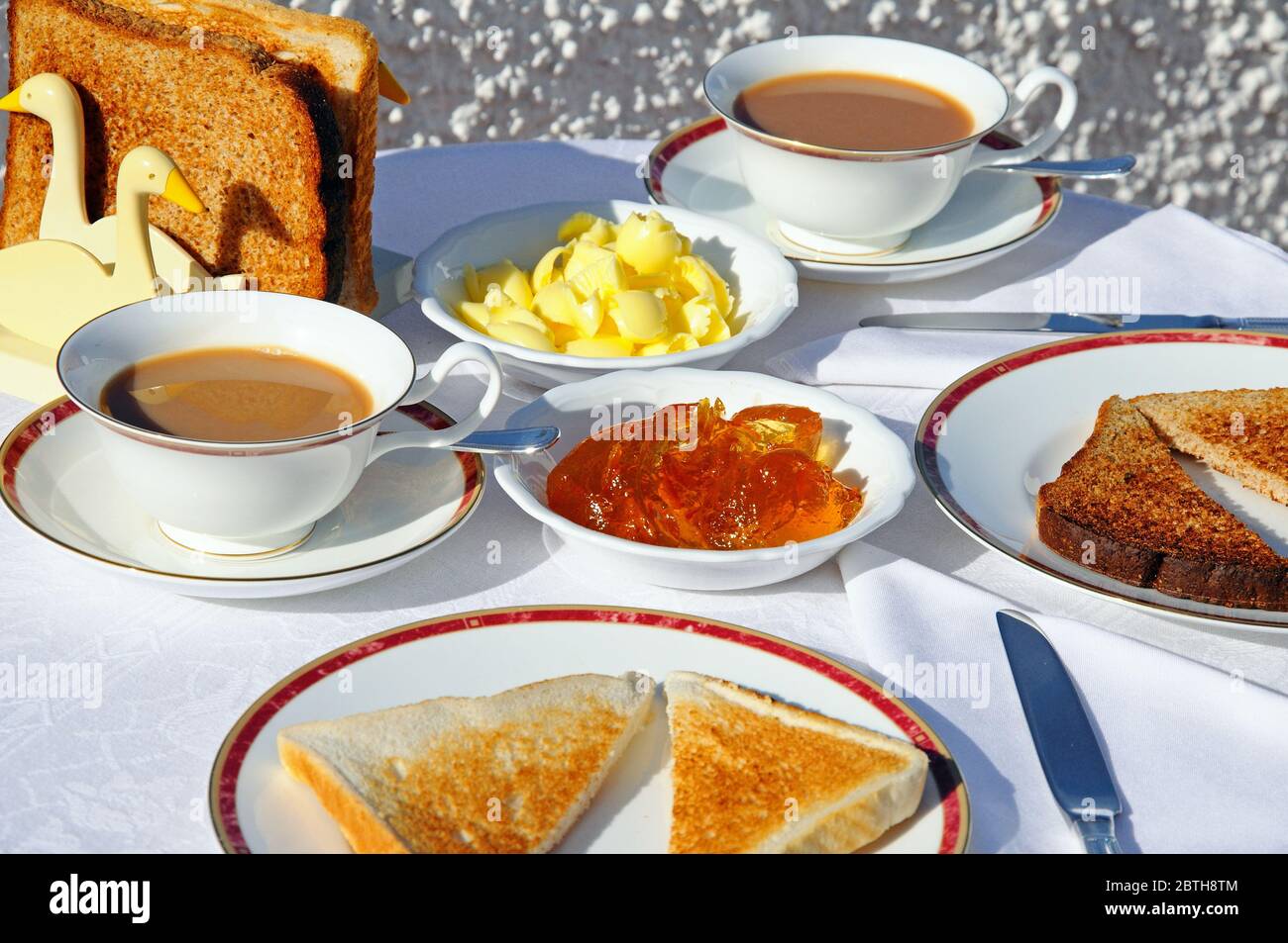 Wholemeal toast and marmalade hi-res stock photography and images - Alamy