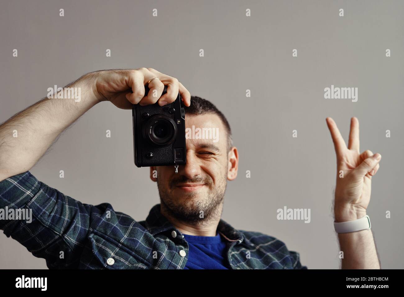 Person taking photo camera facing hi-res stock photography and images ...