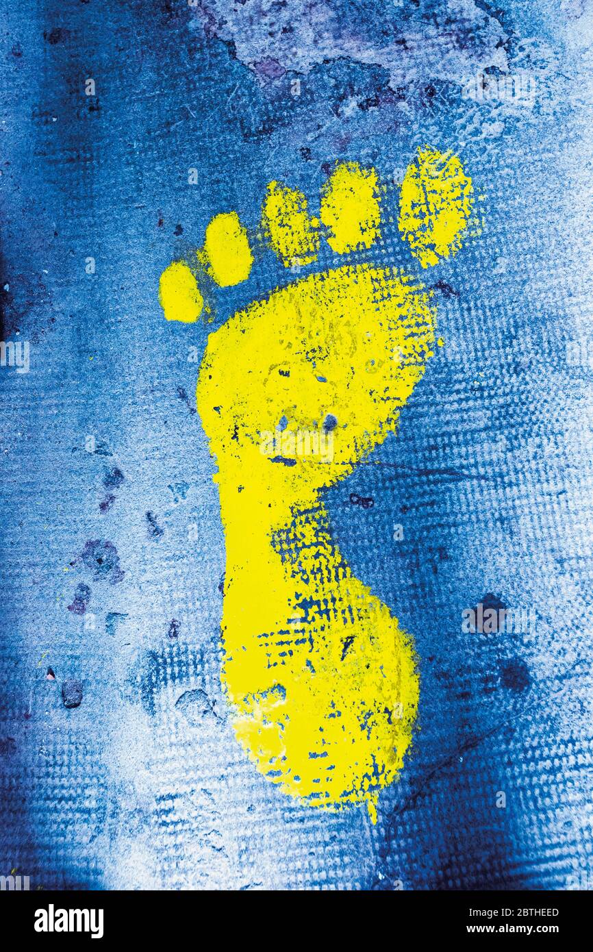 Painted toes hi-res stock photography and images - Alamy