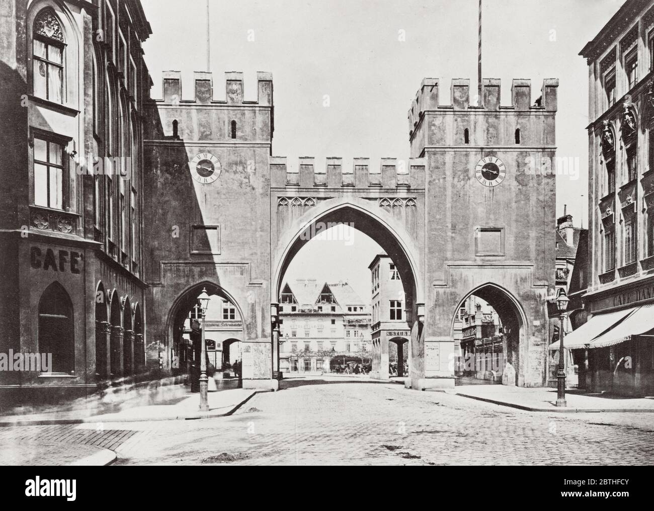 Medieval city gate, Munich Germany Stock Photo - Alamy
