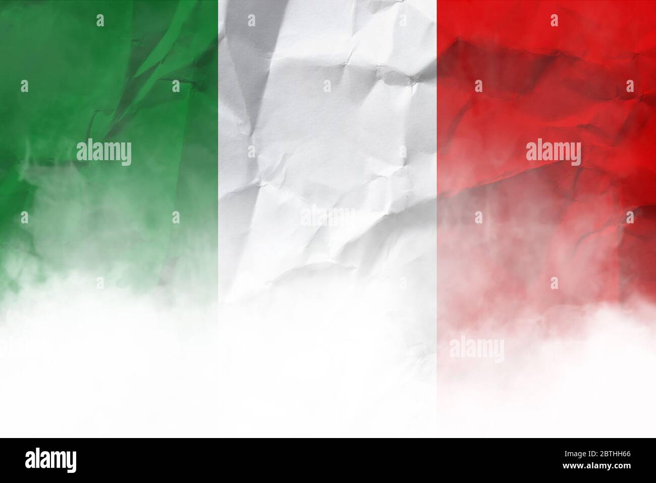 Italian national flag on crumpled paper Stock Photo - Alamy