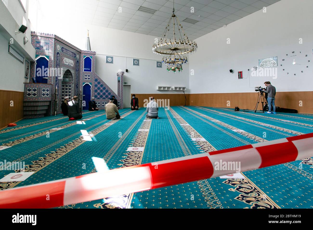 Ditib ulu camii mosque hi-res stock photography and images - Alamy