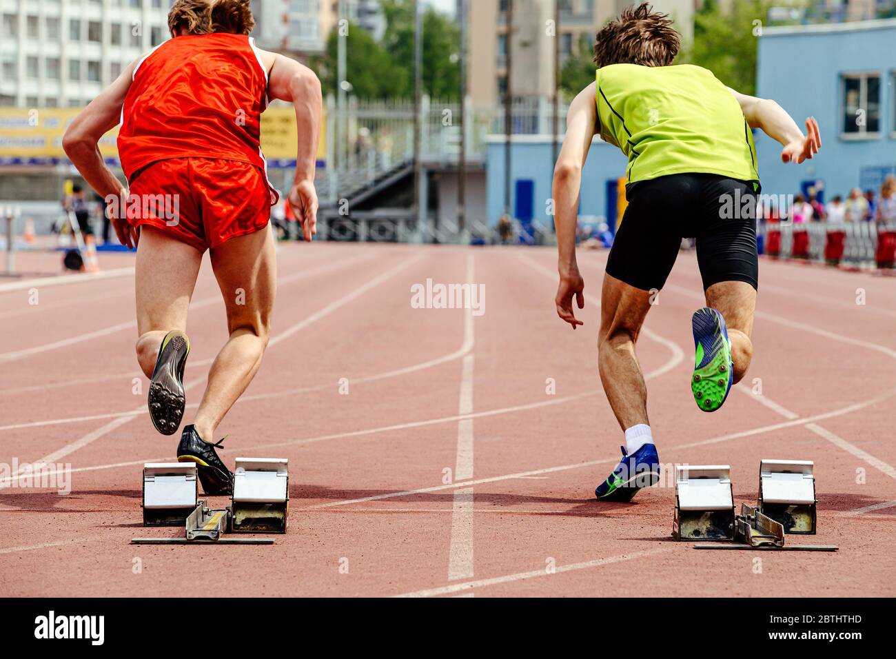 Runners blocks hi-res stock photography and images - Alamy