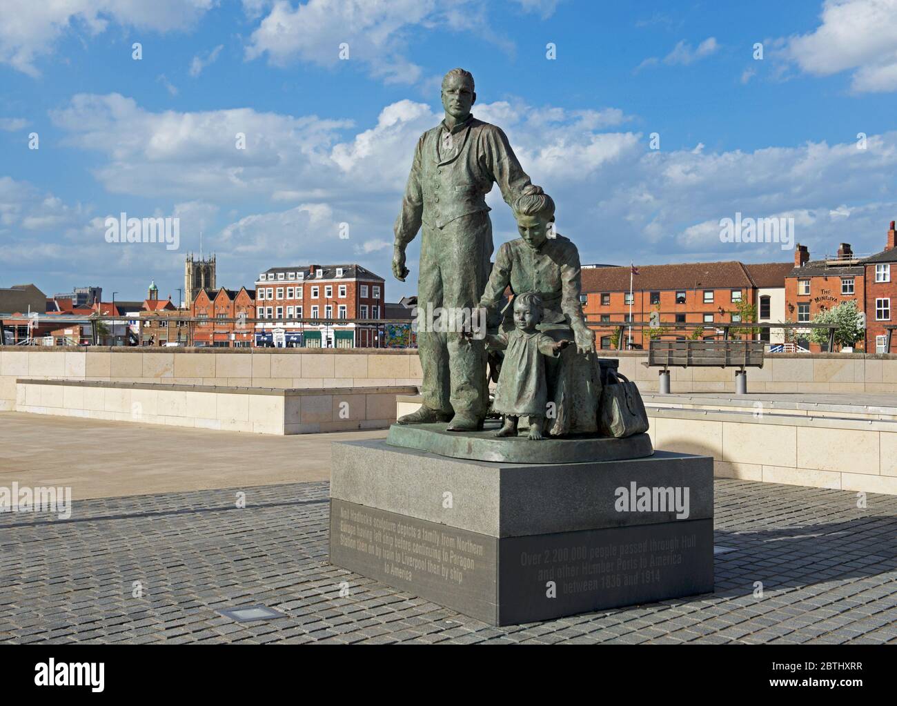 Statue - the Pioneers - on the quayside, Kingston upon Hull, East ...