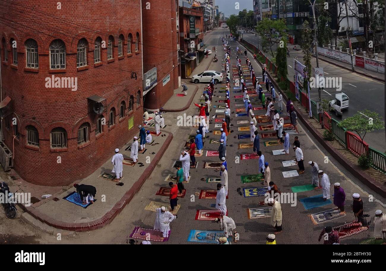 At Dhanmondi Sobhanbag Jam e Masjid, thousands of people joined morning ...