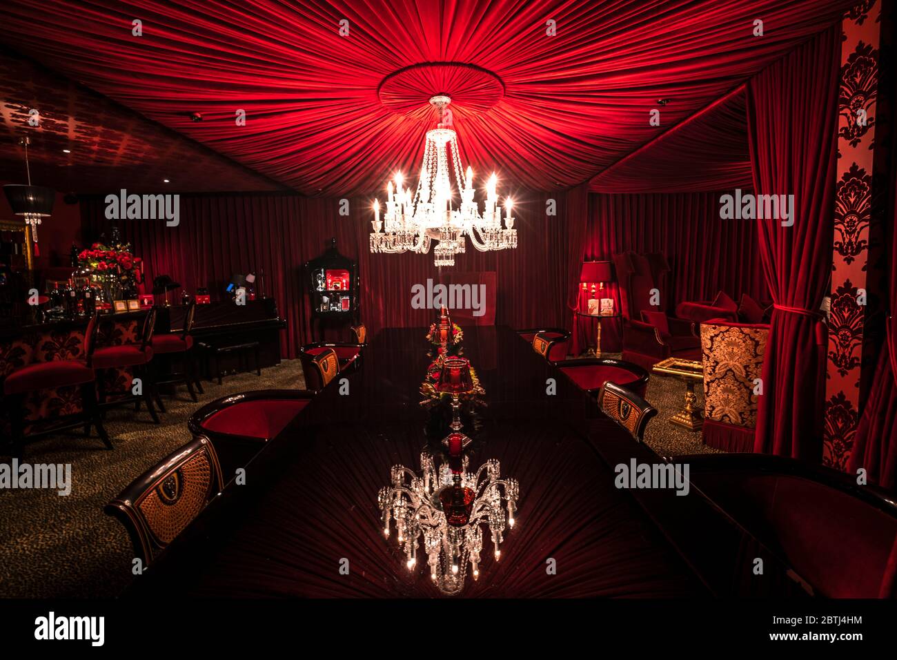 Red Room at Raymond Vineyards. Napa Valley, California Stock Photo - Alamy