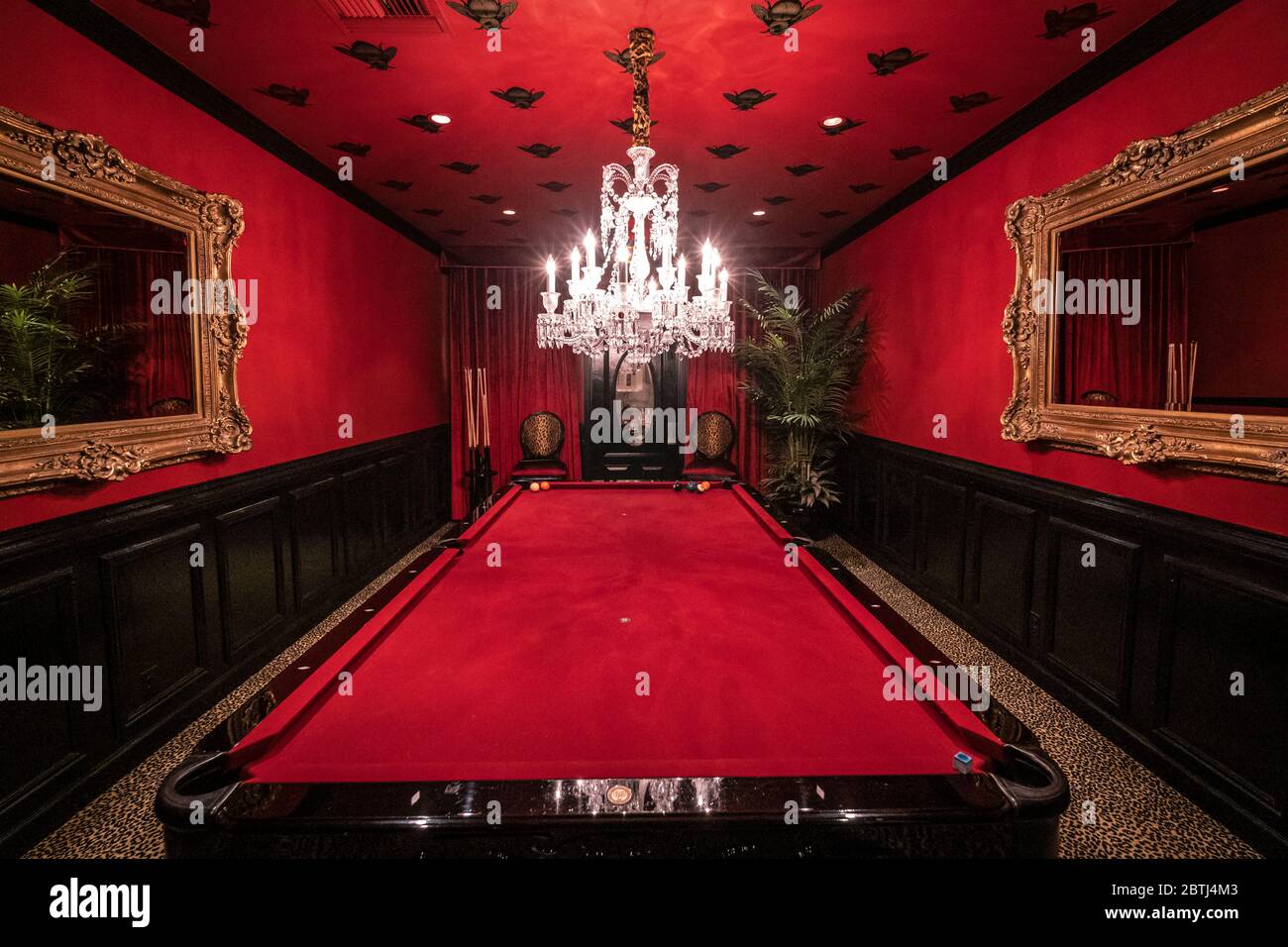 Red Room at Raymond Vineyards. Napa Valley, California Stock Photo - Alamy