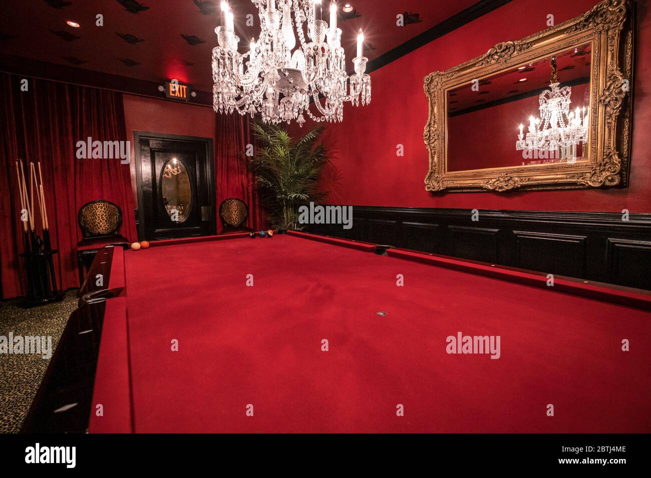 Red Room at Raymond Vineyards. Napa Valley, California Stock Photo - Alamy