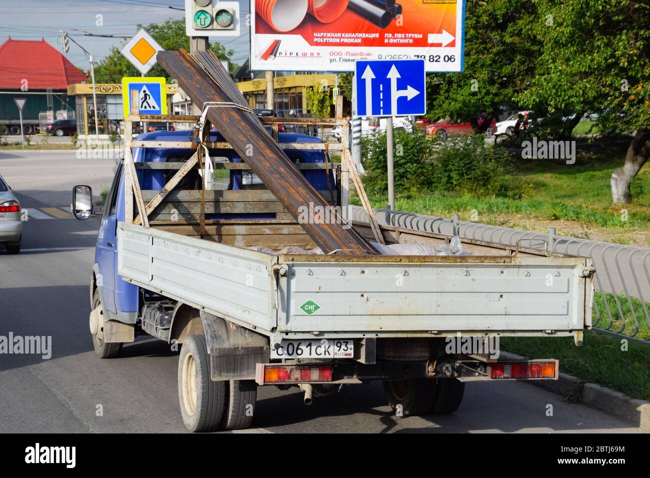 Truck carrying beam hi-res stock photography and images - Alamy