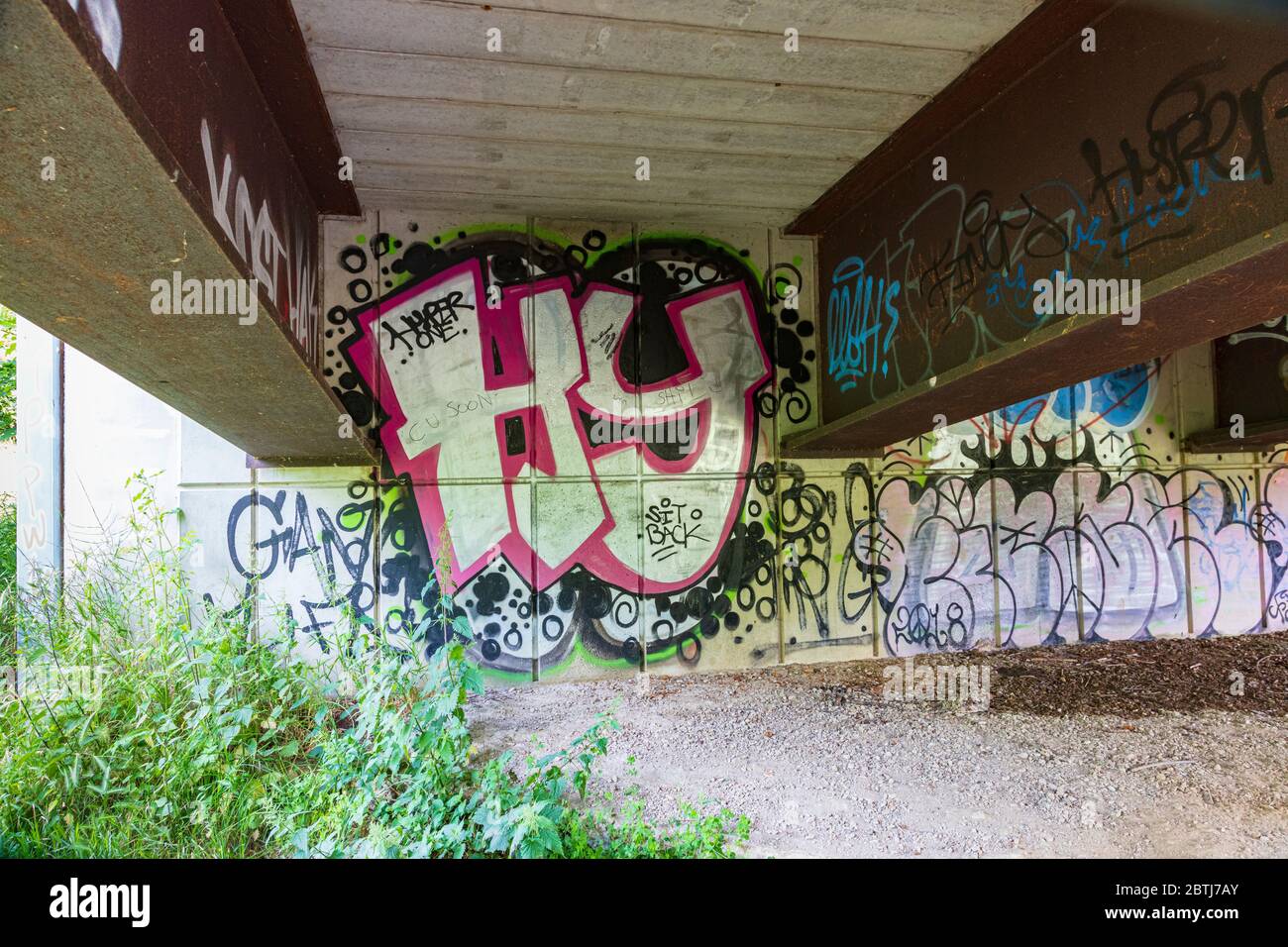 The Modern Hartlake Bridge, on the River Medway at Hadlow,Kent,UK Stock ...