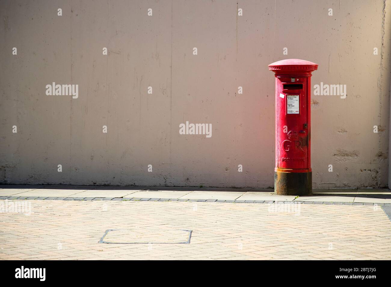 George v post box hi-res stock photography and images - Alamy
