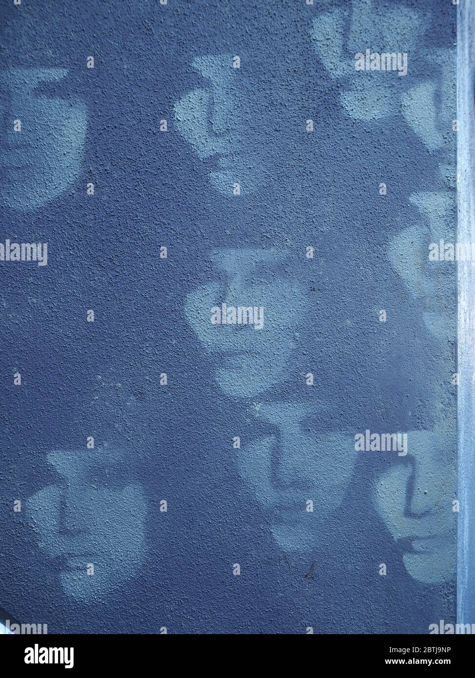 sprayed silver face pattern in blue wood Stock Photo - Alamy