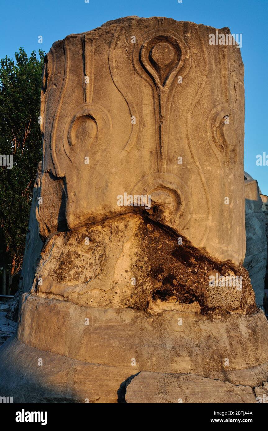 Pillar of Tears in ISTANBUL - Bosphorus Strait - TURKEY Stock Photo - Alamy
