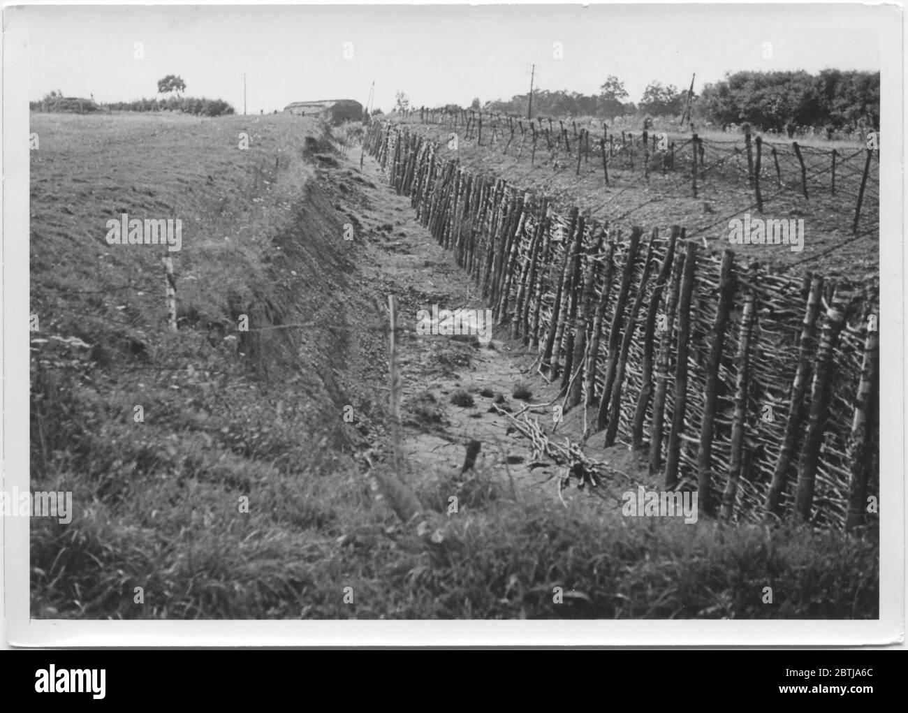 Photographs depicting military activities in France, May - June 1940 ...