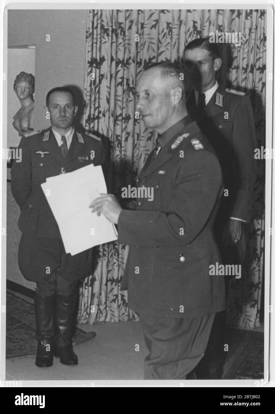 Photographs depicting military activities in France, May - June 1940 ...