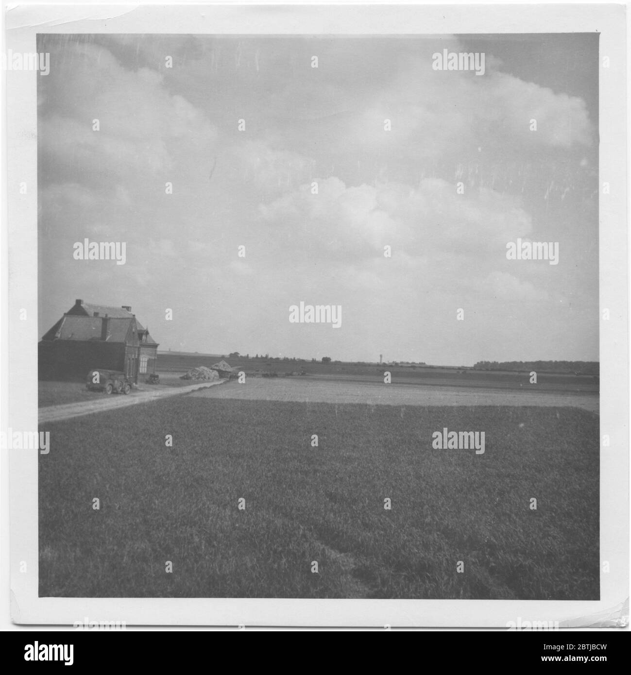 Photographs depicting military activities in France, May - June 1940 ...