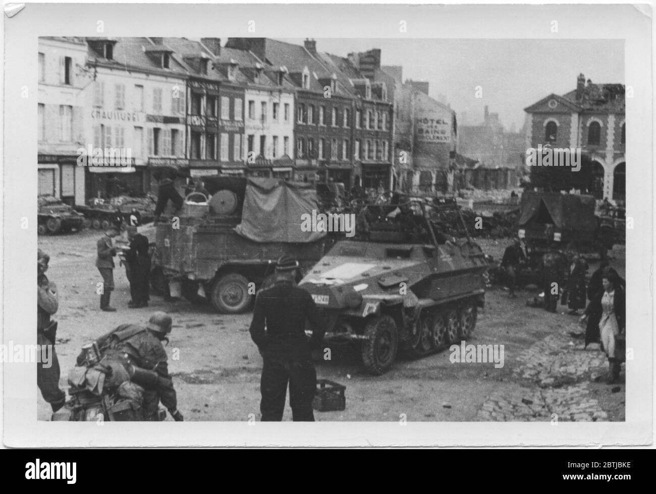 Photographs depicting military activities in France, May - June 1940 ...