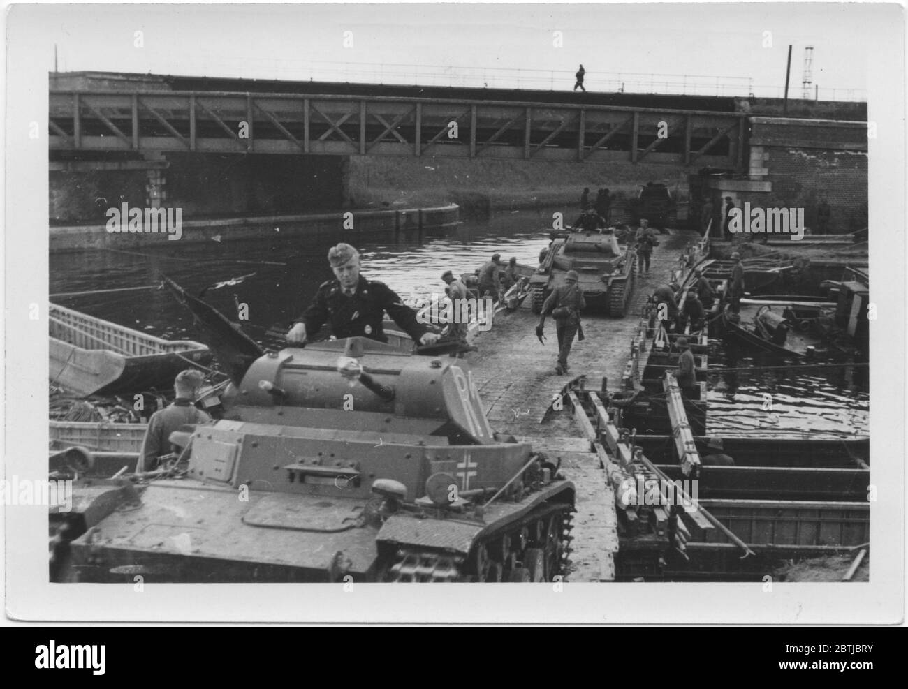Photographs depicting military activities in France, May - June 1940 ...