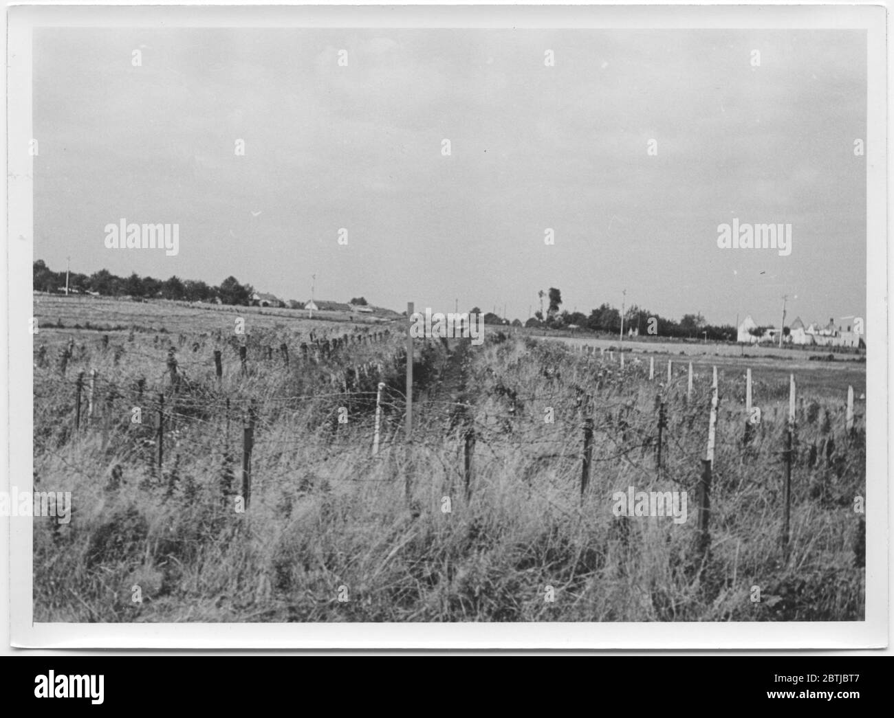 Warfront photos Black and White Stock Photos & Images - Alamy