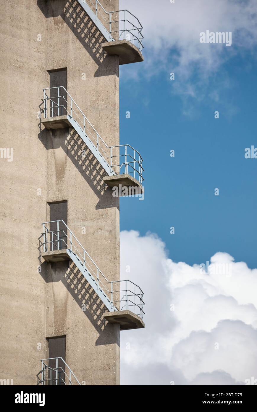 Brutalist Codrico Building an industrial storage building in the ...