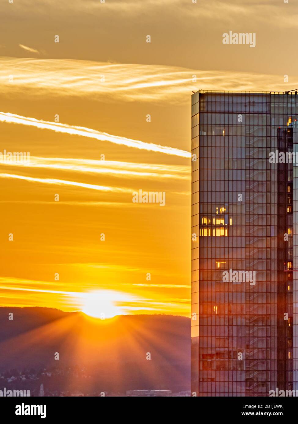 Office building sunrise hi-res stock photography and images - Alamy