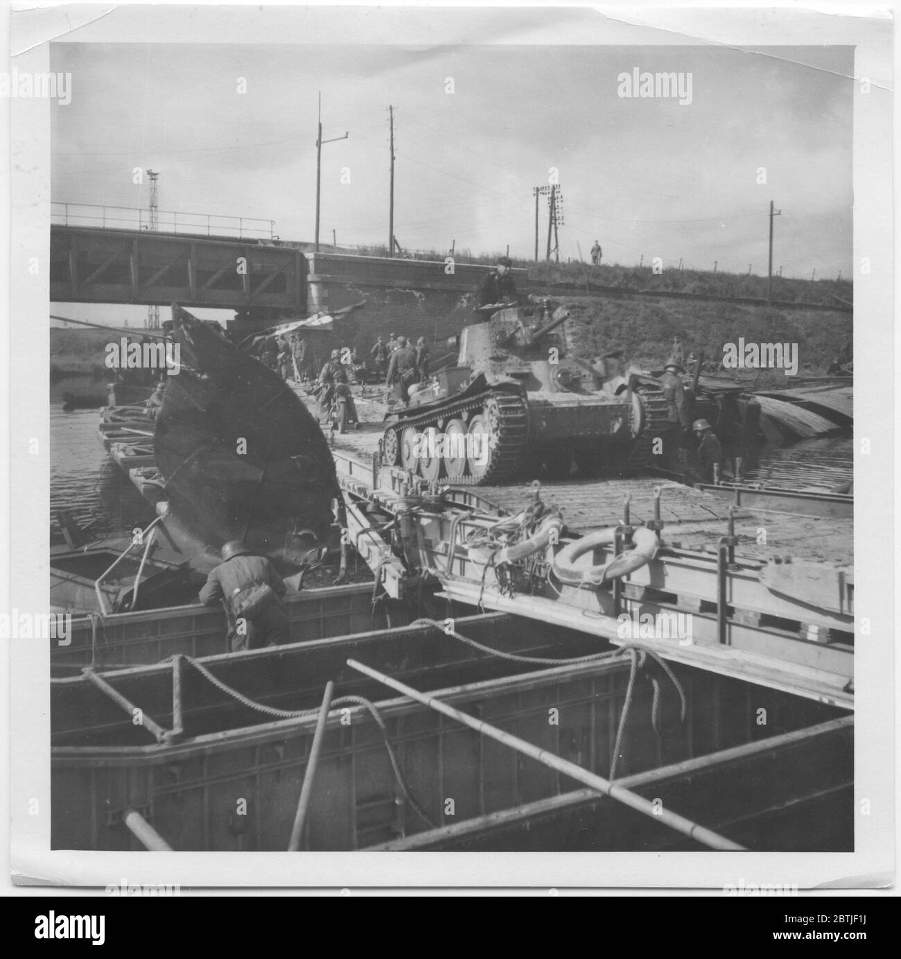 Photographs depicting military activities in France, May - June 1940 ...