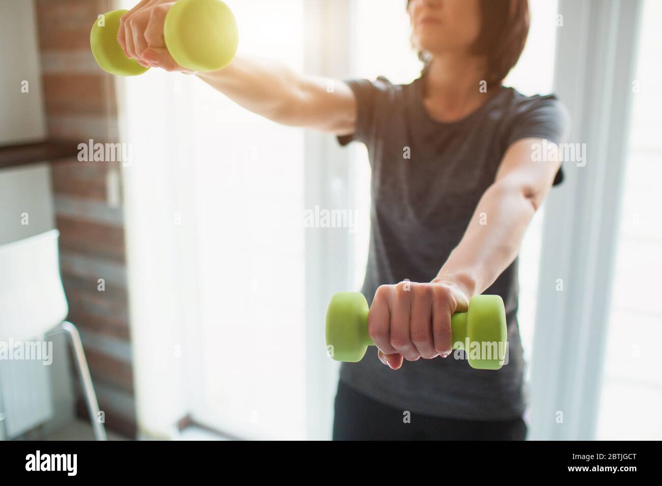 Well built woman hi-res stock photography and images - Alamy