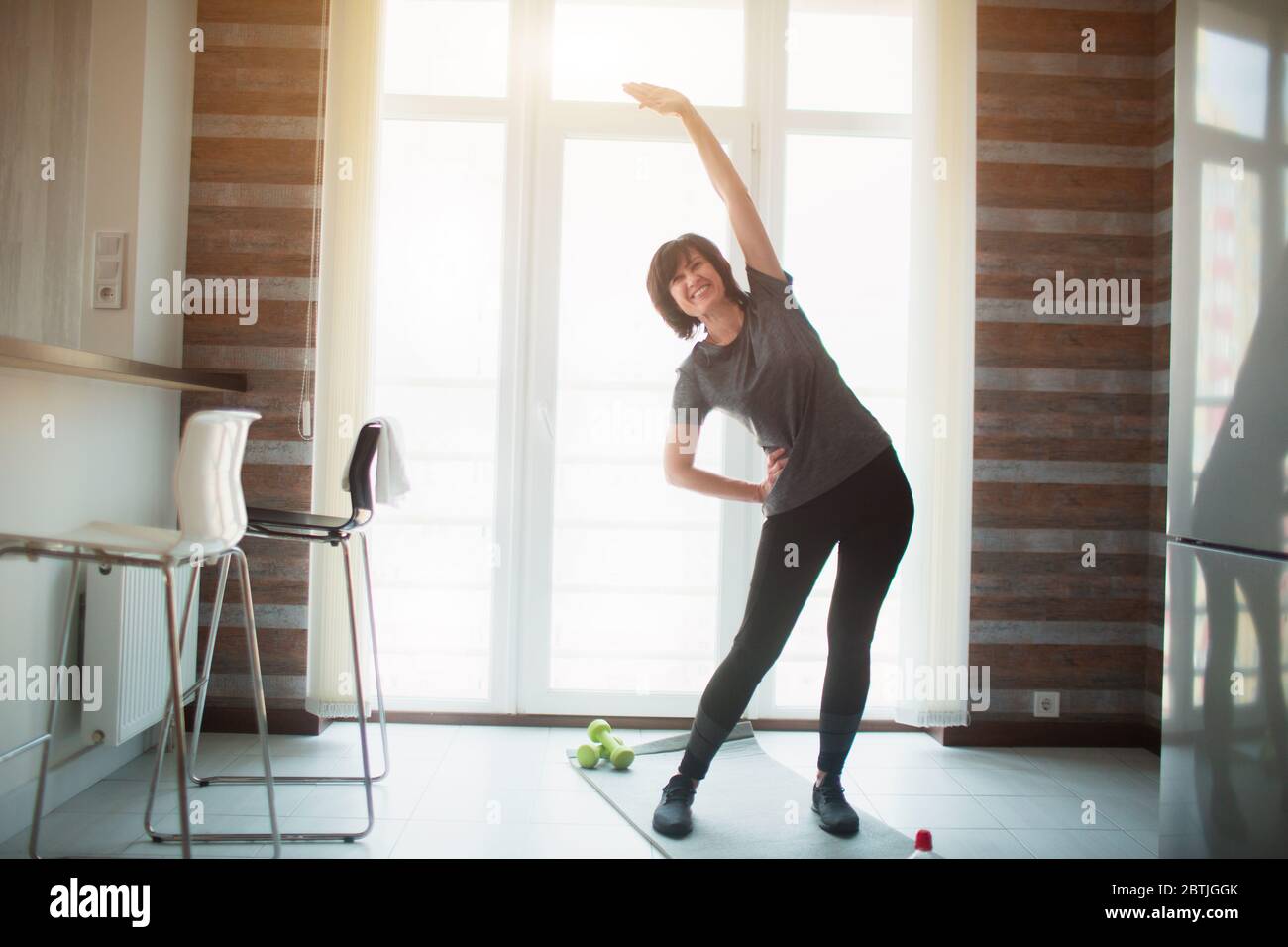 Well built woman hi-res stock photography and images - Alamy