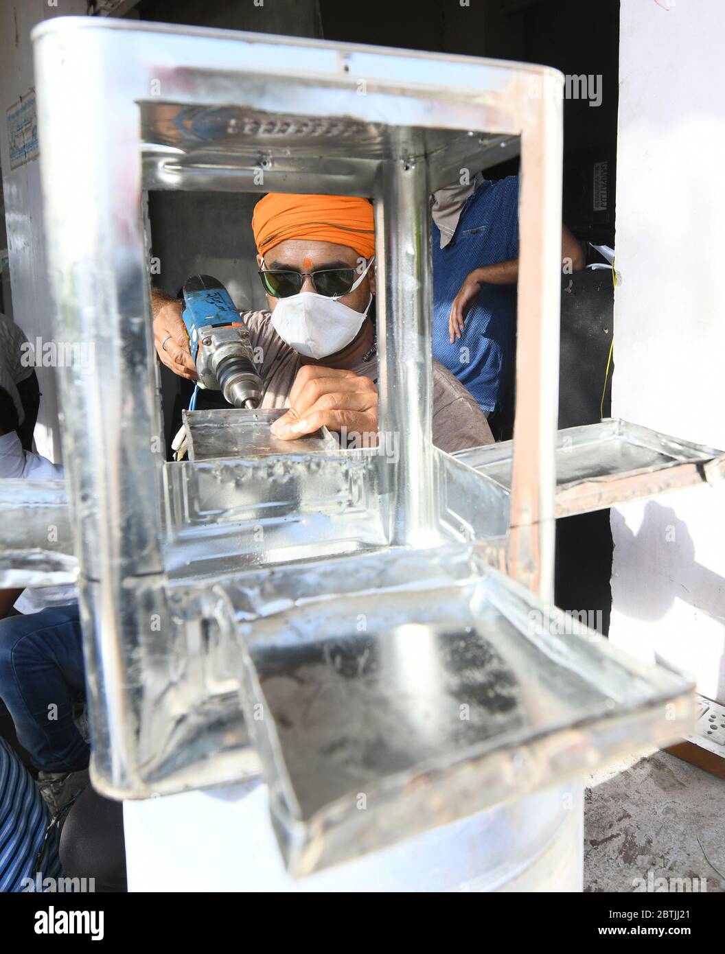 Ram feeder hi-res stock photography and images - Alamy