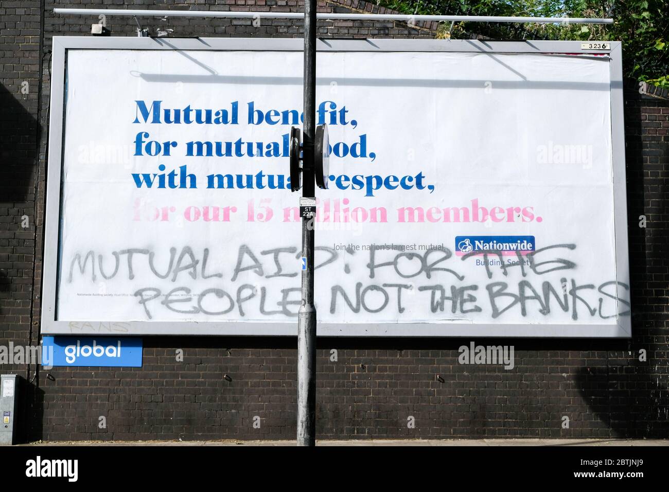 Bank advert hi-res stock photography and images - Alamy