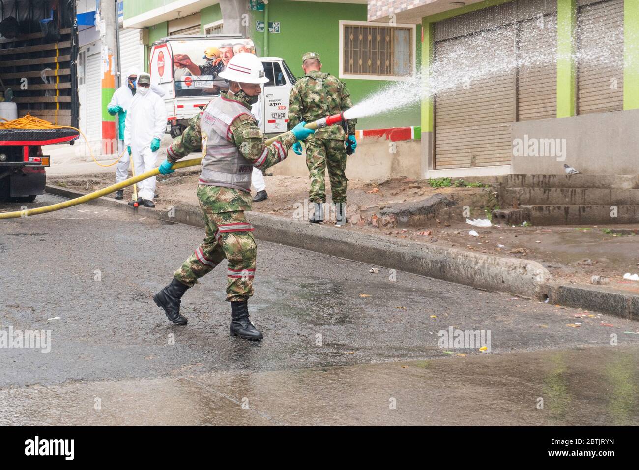 Soldiers from the Military Police Battalion during a cleaning ...
