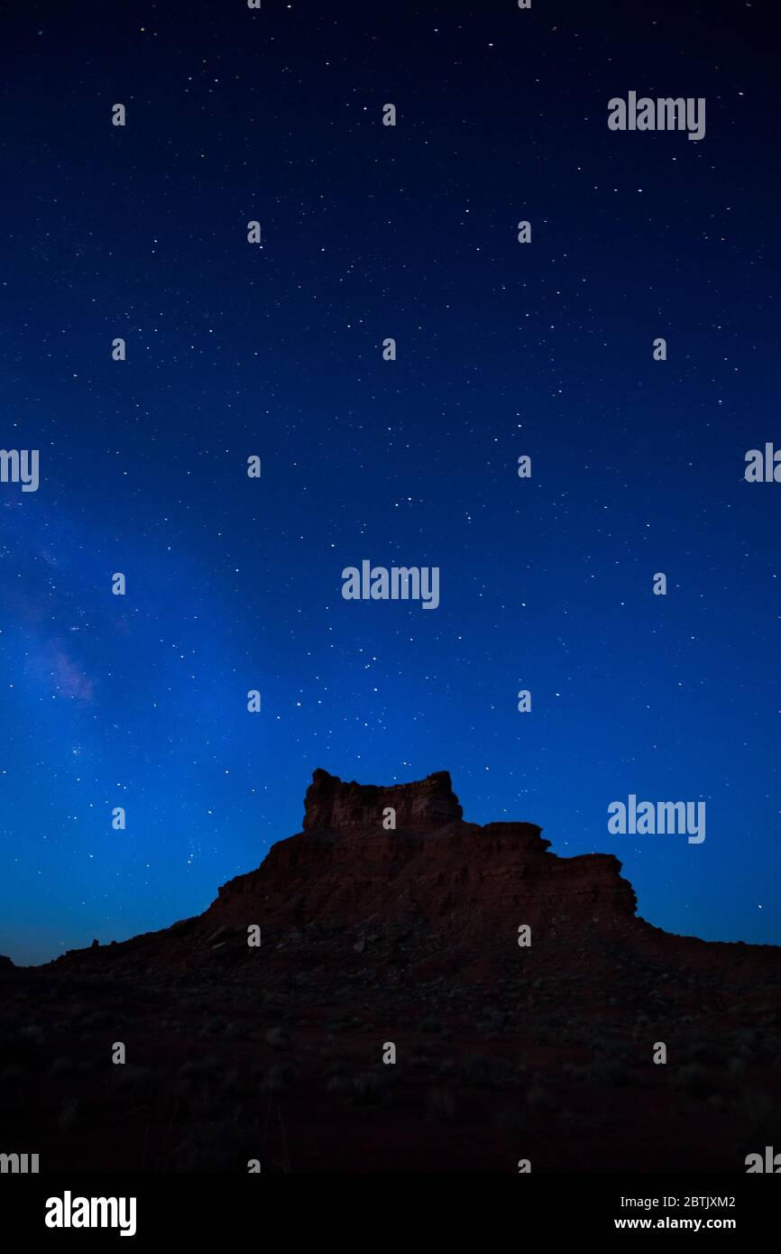 Monument valley night sky hi-res stock photography and images - Alamy