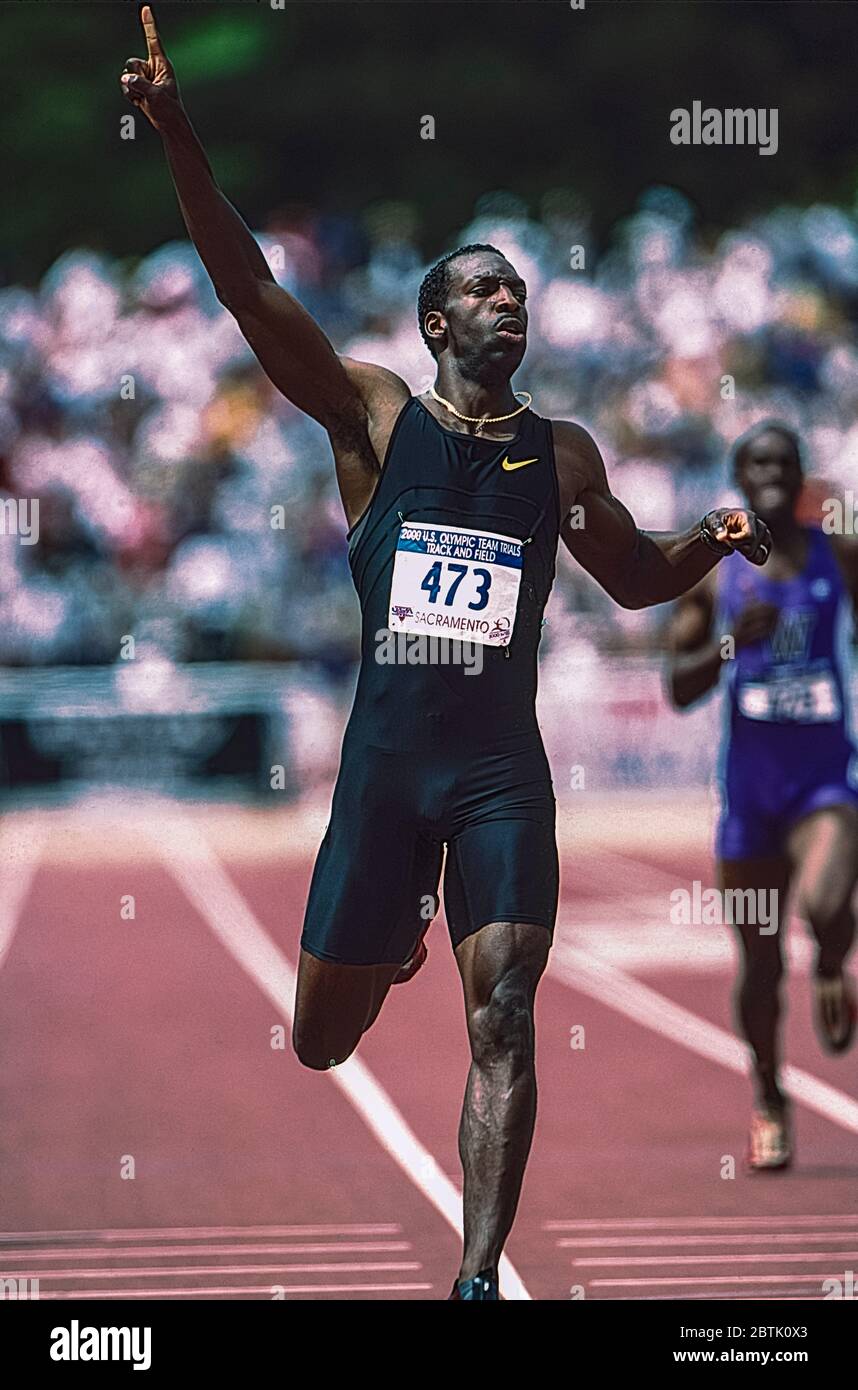 400 meters run hi-res stock photography and images - Alamy