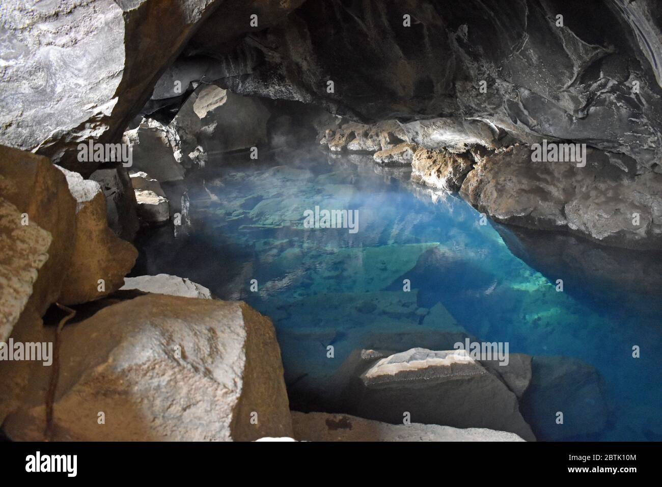 Water cave hi-res stock photography and images - Alamy