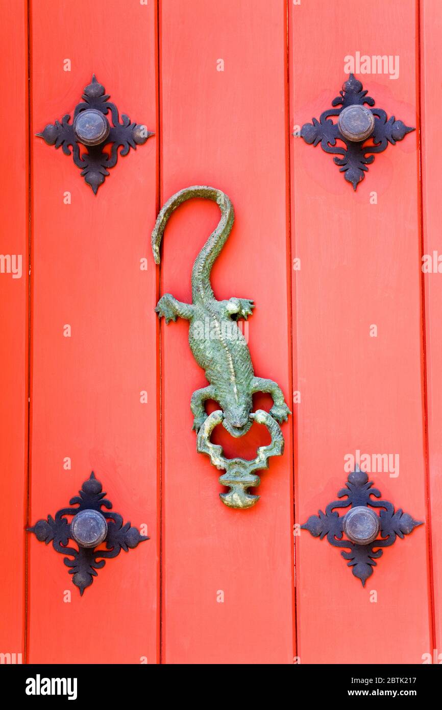 Lizard Door Knocker High Resolution Stock Photography and Images - Alamy