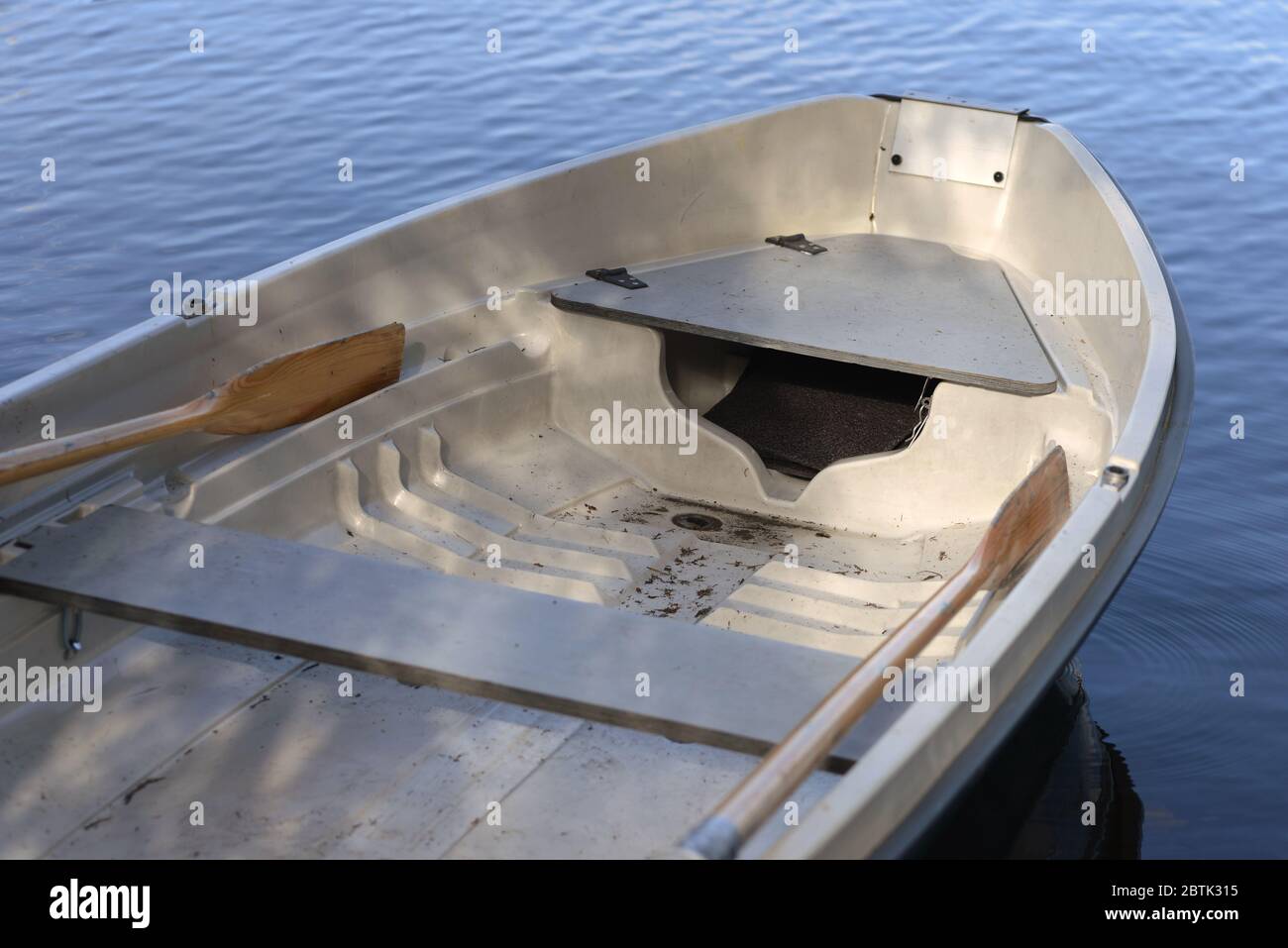Plastic rowing boat hi-res stock photography and images - Alamy